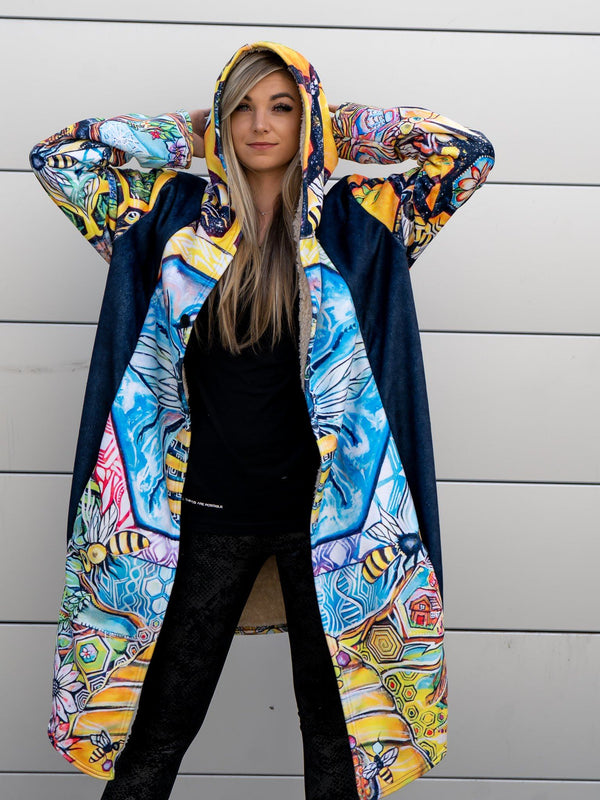 Bee Conscious Dream Cloak(Early Access) - Electro Threads